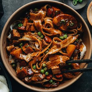 Vegan Jajangmyeon (Korean Black Bean Sauce Noodles) - Gastroplant